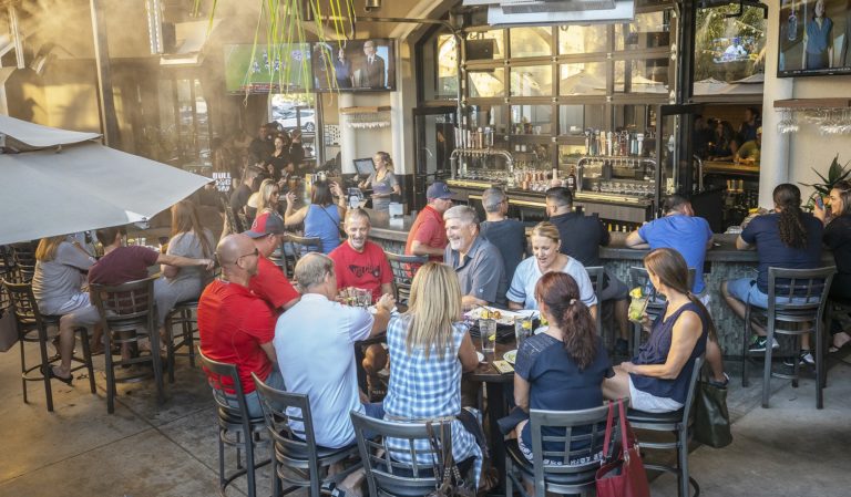 Home | The Point Patio Bar and Bistro